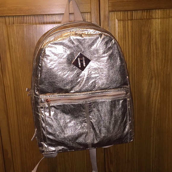 No Boundaries | Bags | New Fashion Rose Gold Metallic Backpack | Poshmark